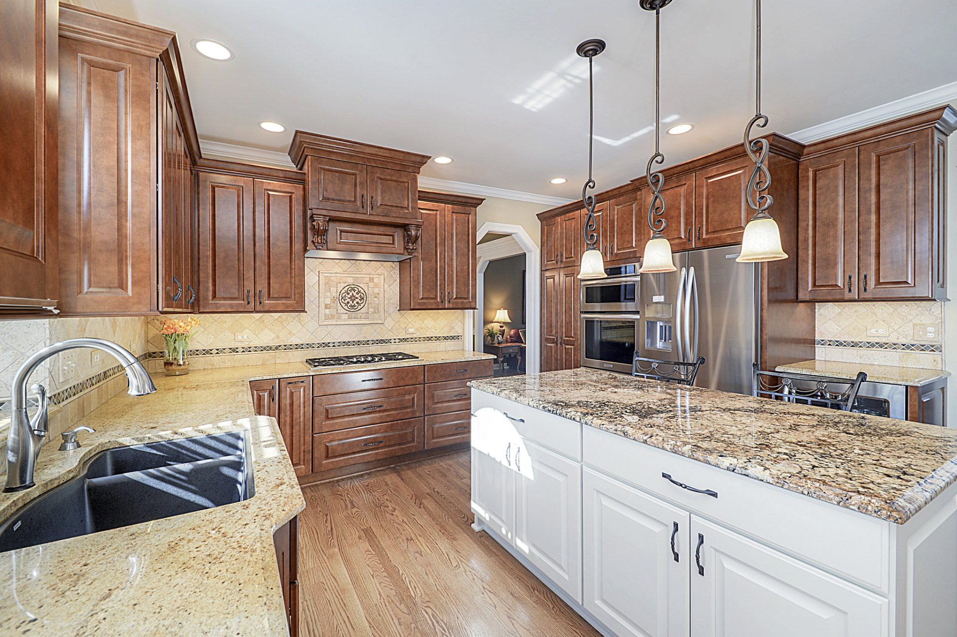 Transform Your Home with a Craftsman Style Kitchen – Amazing Cabinets ...